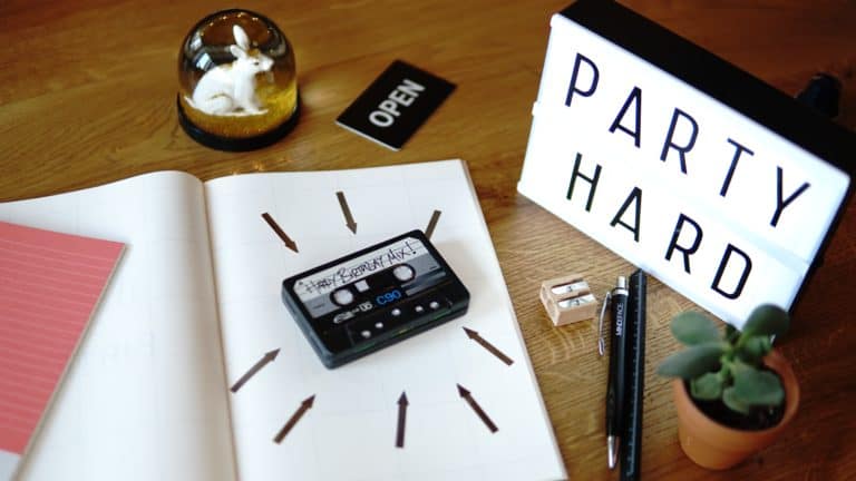 Difference Between Mixtape And Album: How To Tell The Difference - Play ...