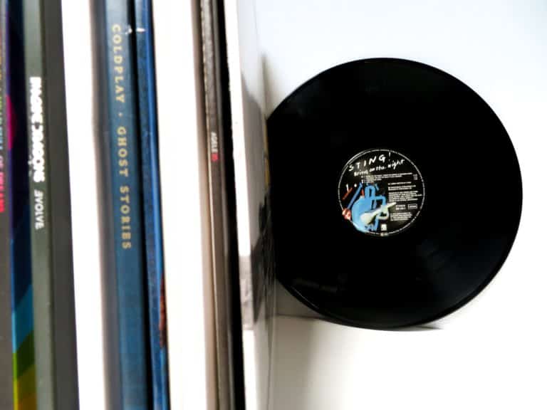 Difference Between Mixtape And Album: How To Tell The Difference - Play ...